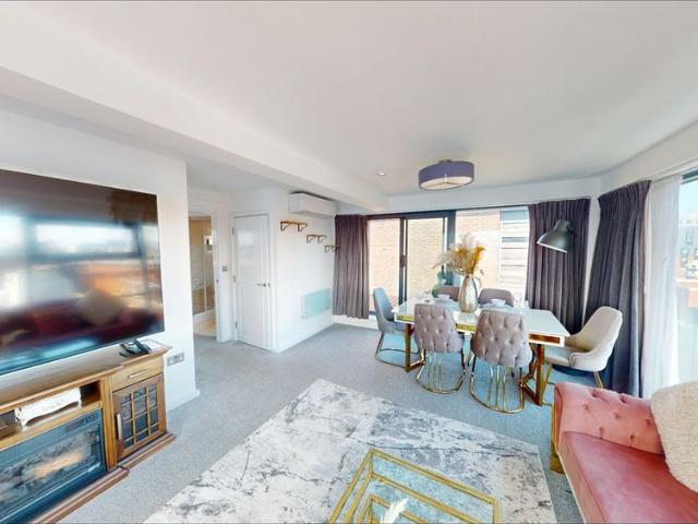 3 Bed Penthouse, Colquitt Street, L1