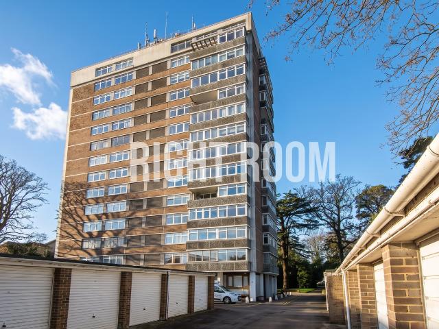 3 Bed Penthouse, Brampton Tower, Bassett Avenue, Southampton SO16, 3 bed flat to rent, £2,000 pcm | PrimeLocation