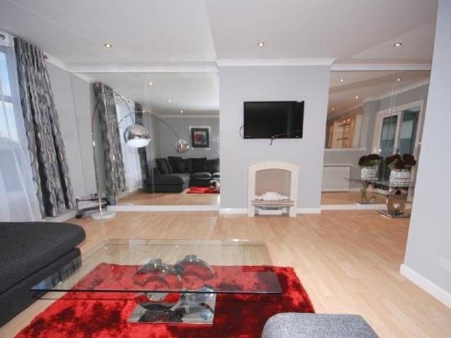 3 Bed Penthouse, New Century House, AB11