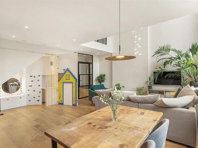 3 Bed Penthouse, Park Lofts, SW2