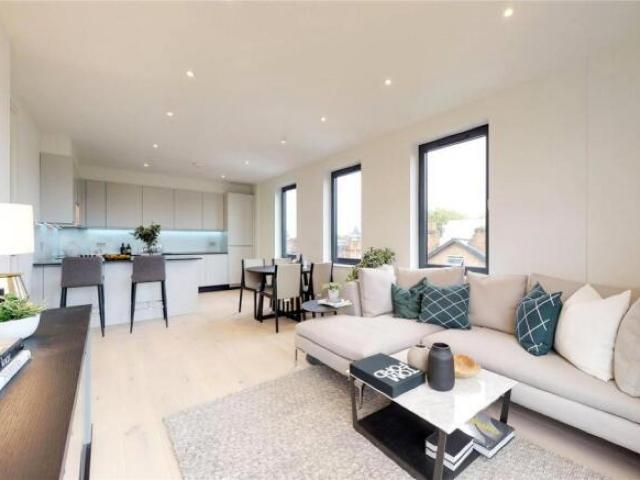 3 Bed Penthouse To Rent