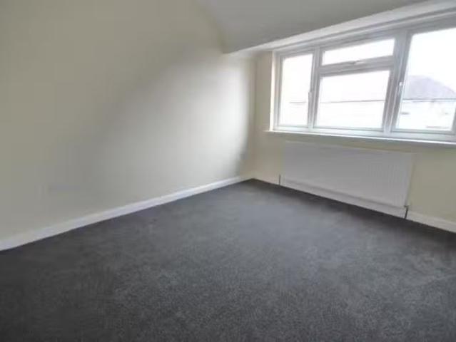 3 bed property to rent in Crowland Avenue, UB3, Hayes