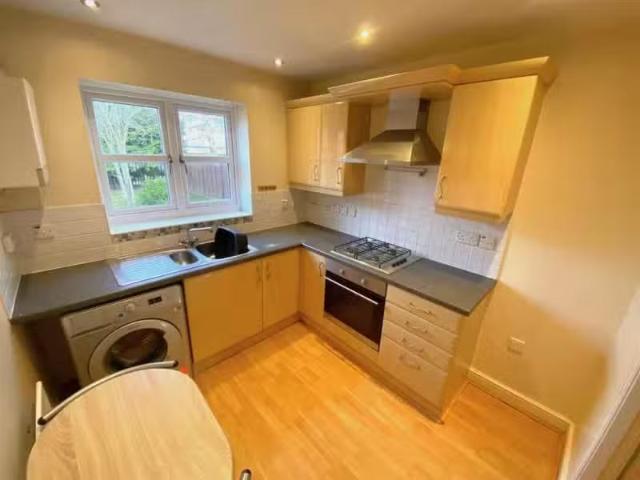 3 bed property to rent in Lower High Street, DY8, Stourbridge