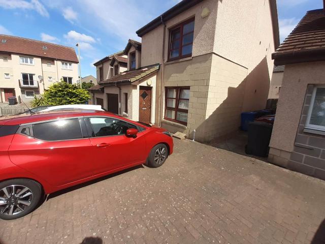 3 bed property to rent