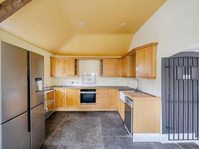 3 bed property for sale
