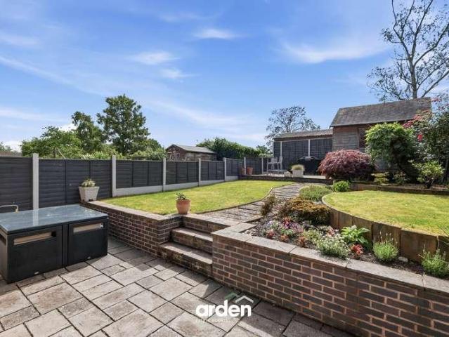 3 bed property for sale