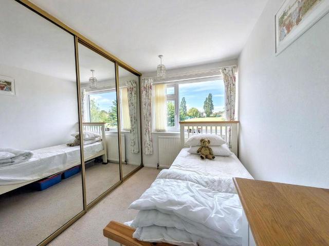 3 bed property for sale