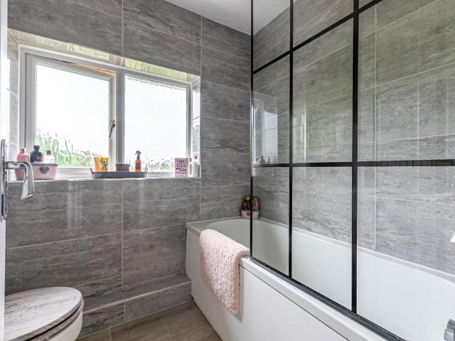 3 bed property for sale