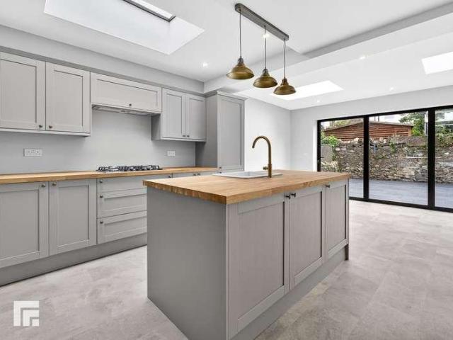 3 bed property for sale