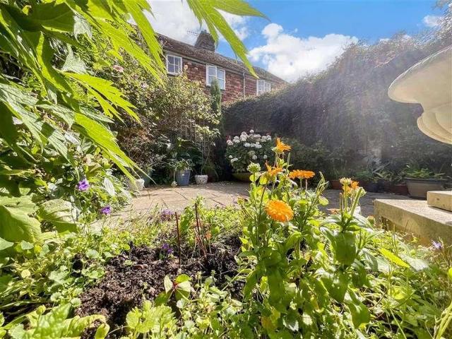 3 bed property for sale
