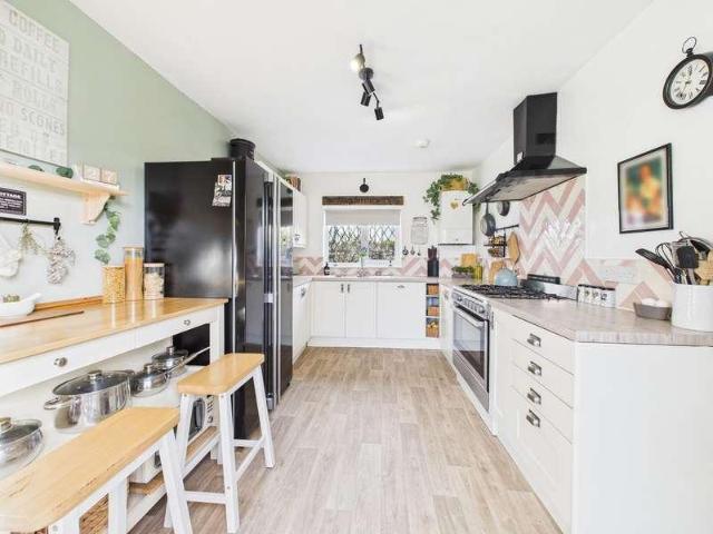 3 bed property for sale