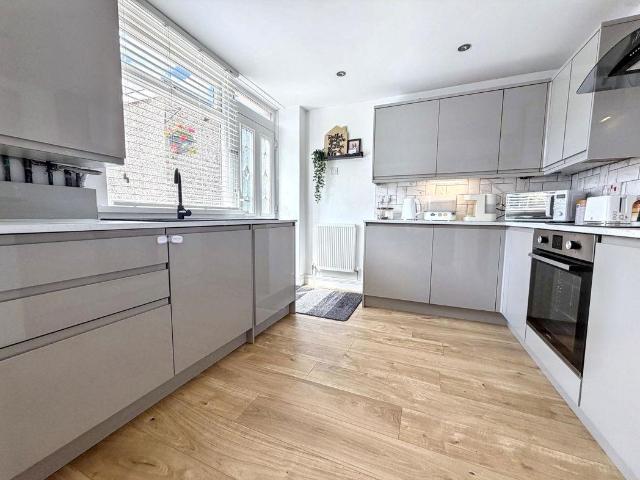 3 bed property for sale