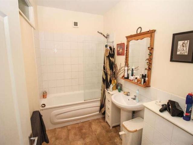 3 bed property for sale