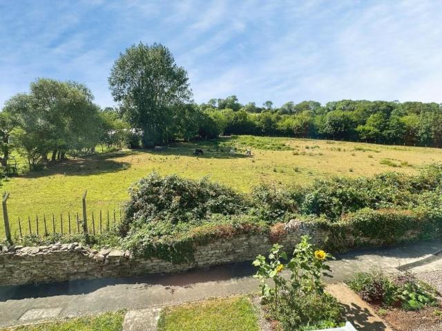 3 bed property for sale