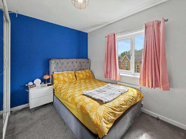 3 bed property for sale