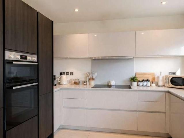 3 bed property for sale