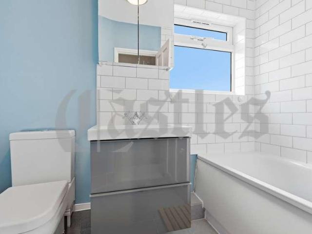 3 bed property for sale