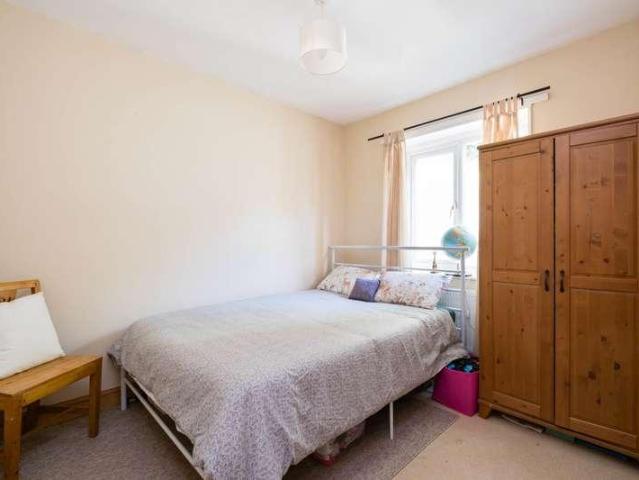 3 bed property for sale