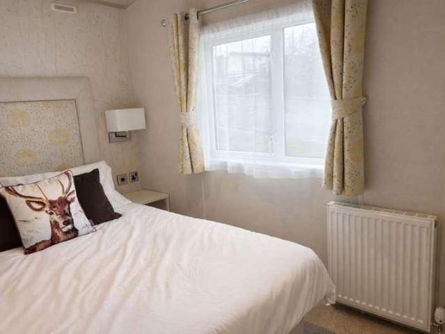 3 bed property for sale