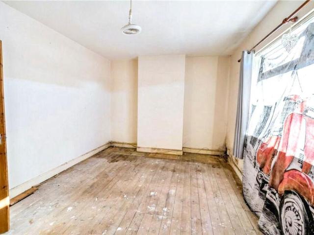 3 bed property for sale