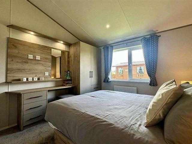 3 bed property for sale
