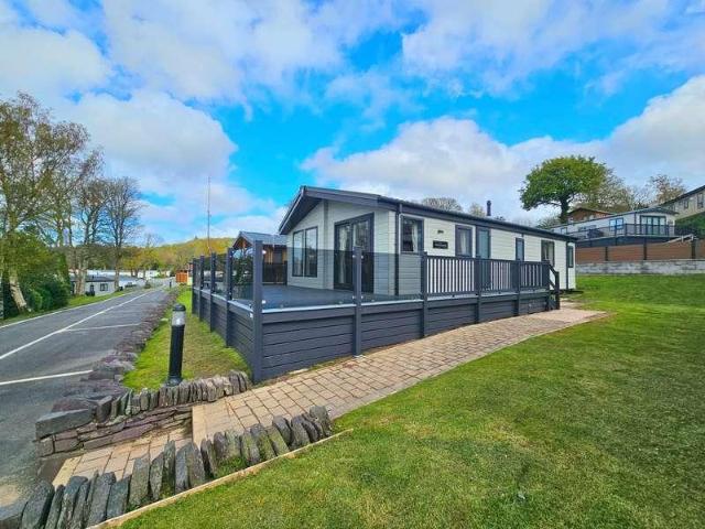 3 bed property for sale