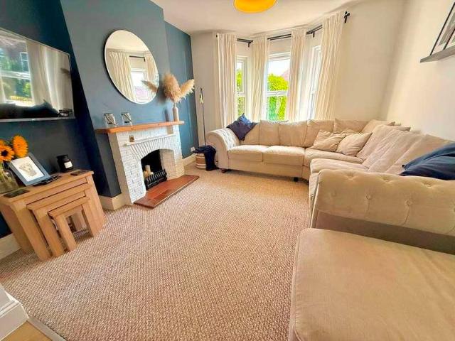 3 bed property for sale