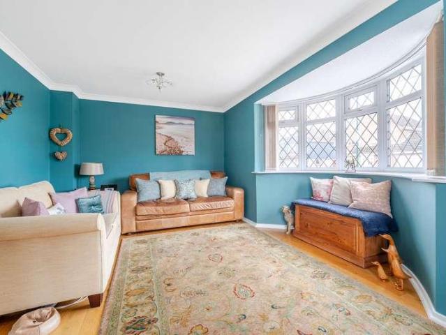 3 bed property for sale