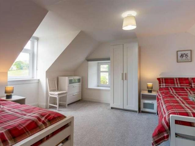 3 bed property for sale