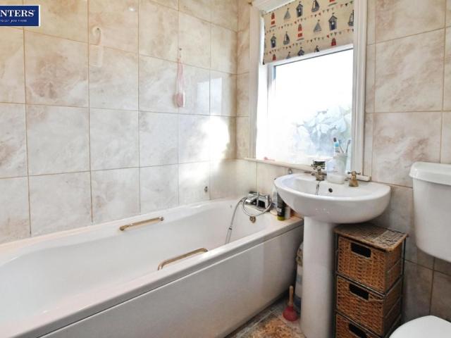 3 bed property for sale