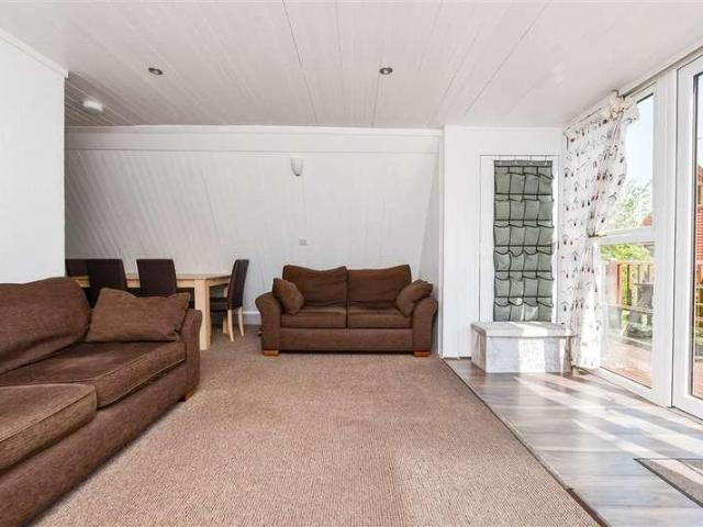 3 bed property for sale
