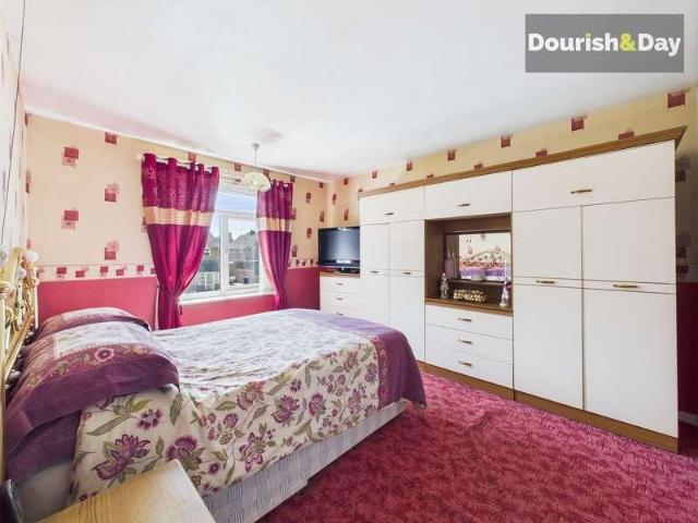 3 bed property for sale