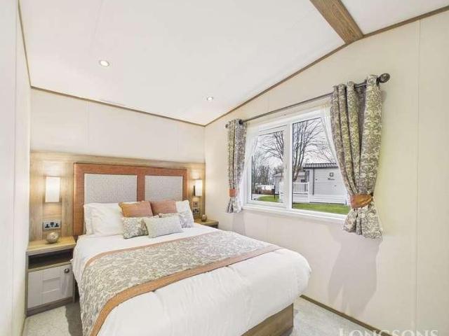 3 bed property for sale