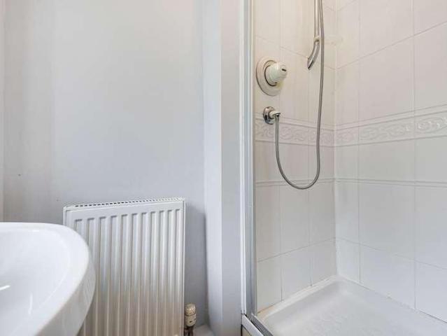 3 bed property for sale