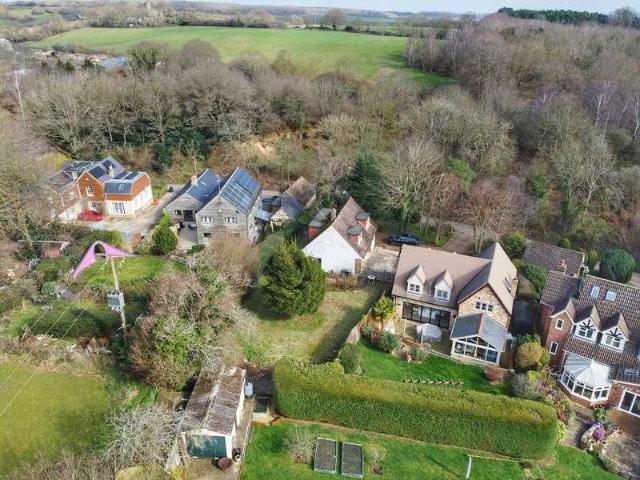 3 bed property for sale