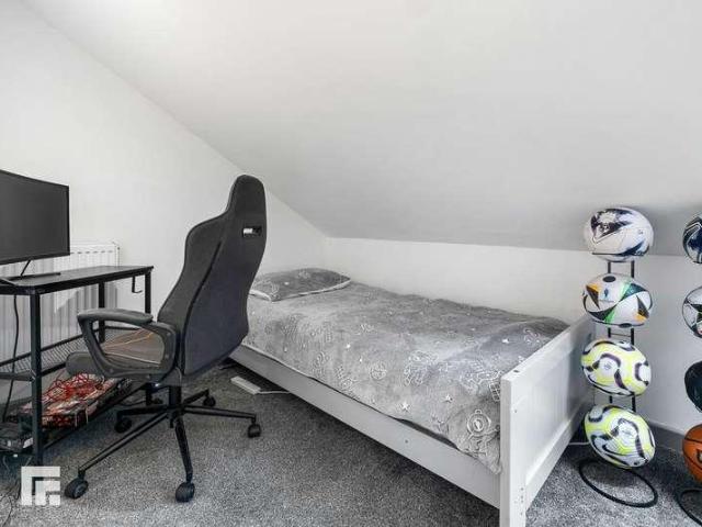 3 bed property for sale