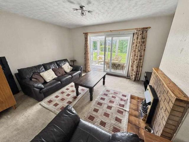 3 bed property for sale