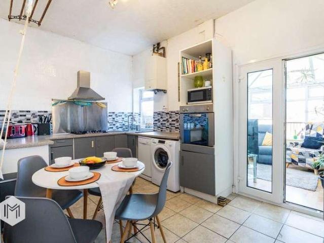 3 bed property for sale