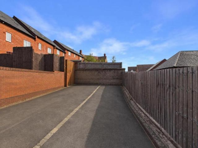 3 bed property for sale
