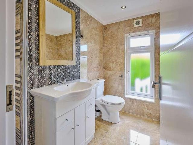 3 bed property for sale