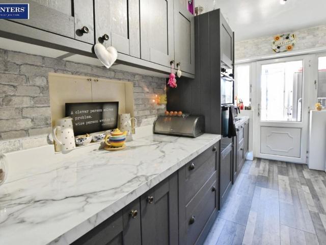 3 bed property for sale