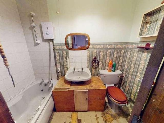3 bed property for sale