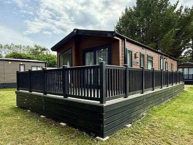 3 bed property for sale