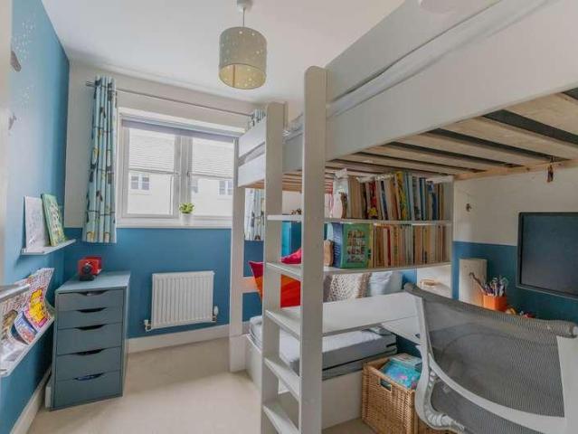 3 bed property for sale