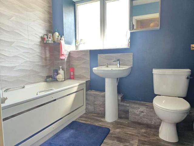 3 bed property for sale