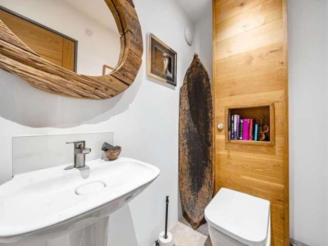 3 bed property for sale