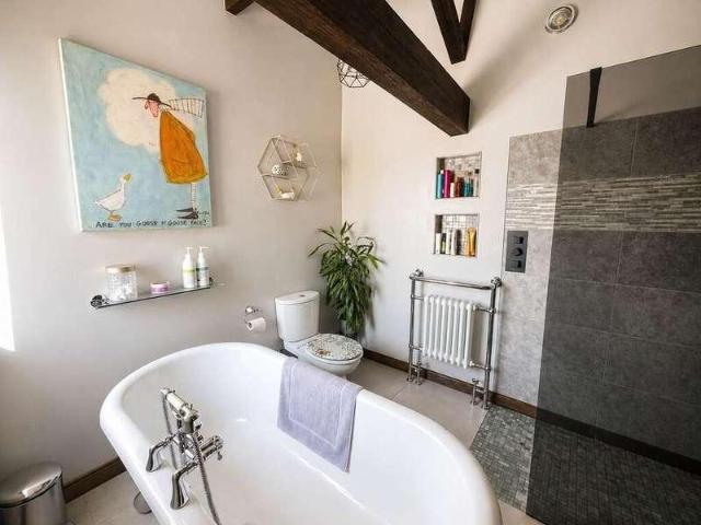 3 bed property for sale