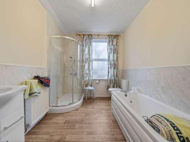 3 bed property for sale