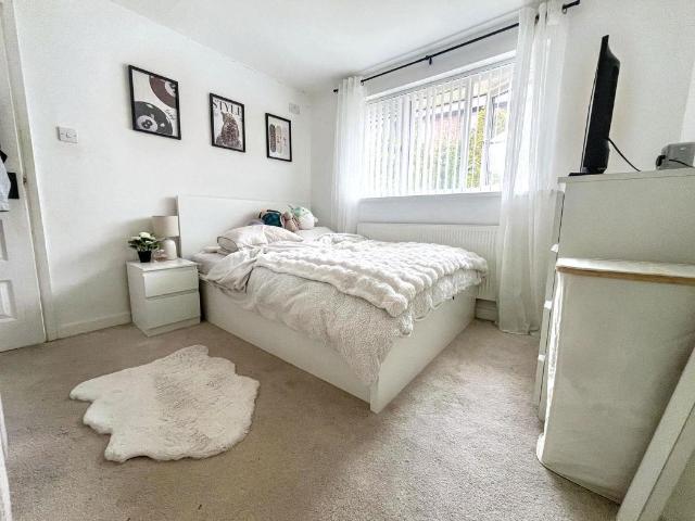 3 bed property for sale