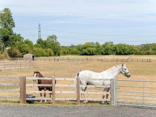 3 bed property for sale